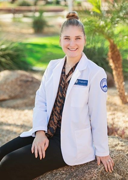 Student Spotlight: Alexandra Sween | Midwestern University