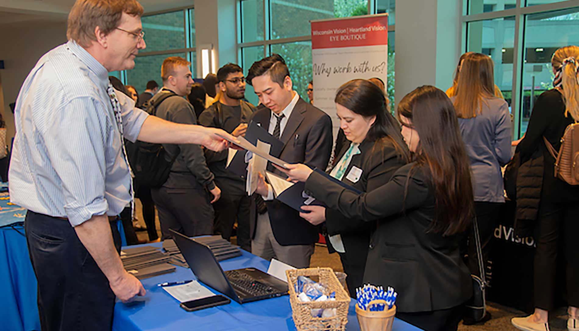 Career Fair Puts Future in Focus for Optometry Students | Midwestern ...