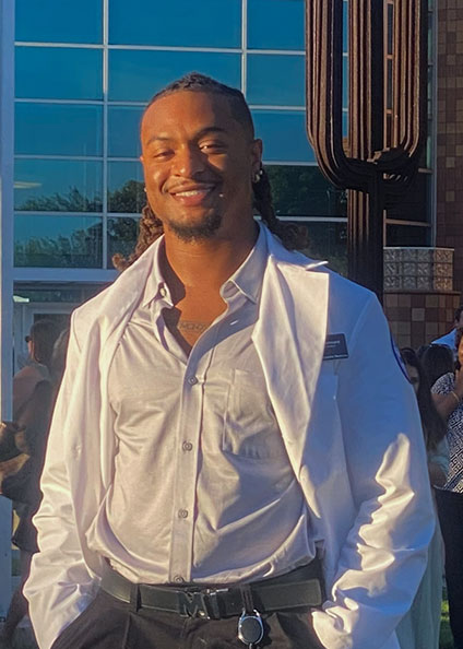 Student Spotlight: Derek Dennard | Midwestern University